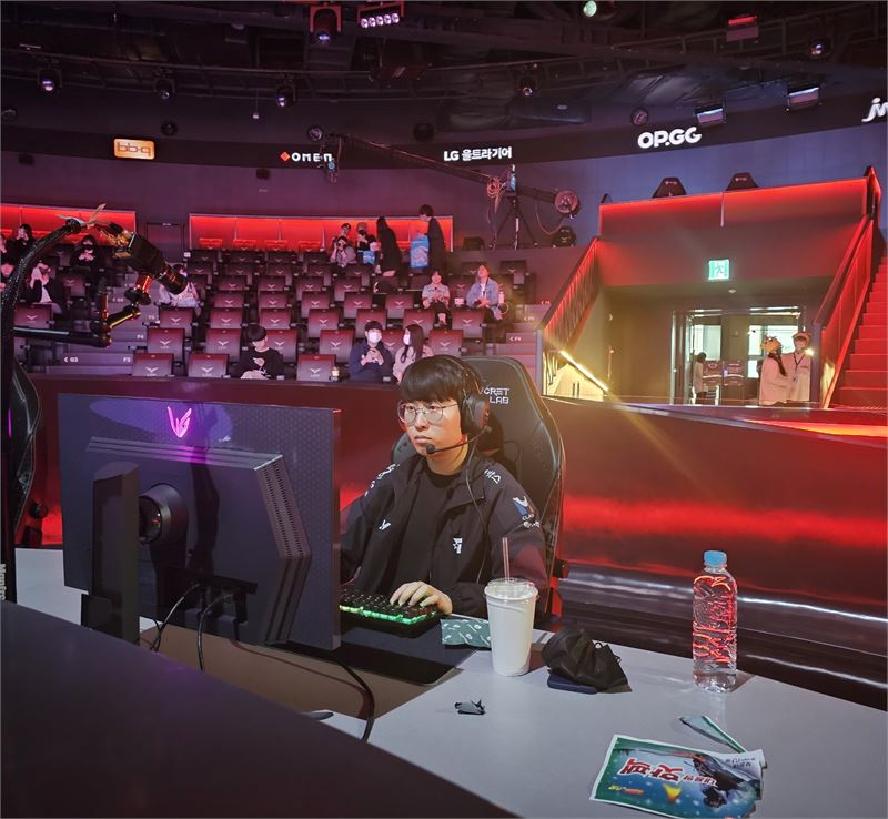 [LCK PO] KT 롤스터, 선봉장 기인 앞세워 2세트 역전승