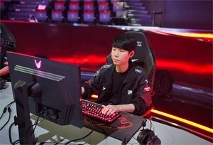 [LCK PO] ‘KT 롤러코스터’ 대전으로 출발…한화생명에 3-0 압승